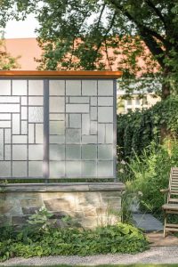 25 Eye-Catching Garden Wall Ideas for Every Style - Plantglossary