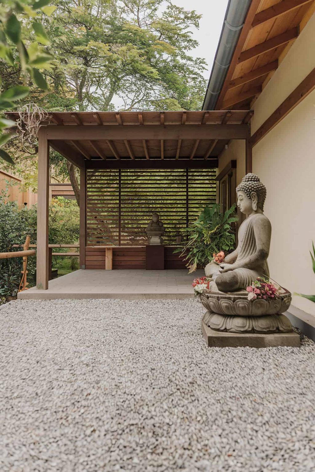 25 Stunning Zen Patio Ideas - Plantglossary