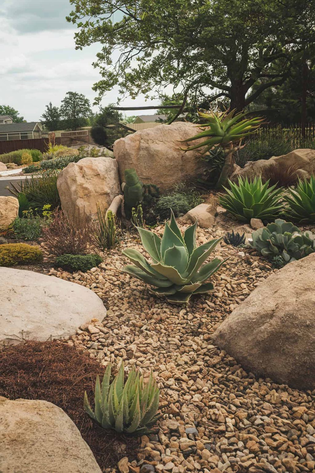 30 Brilliant Rock Landscaping Ideas - Plantglossary