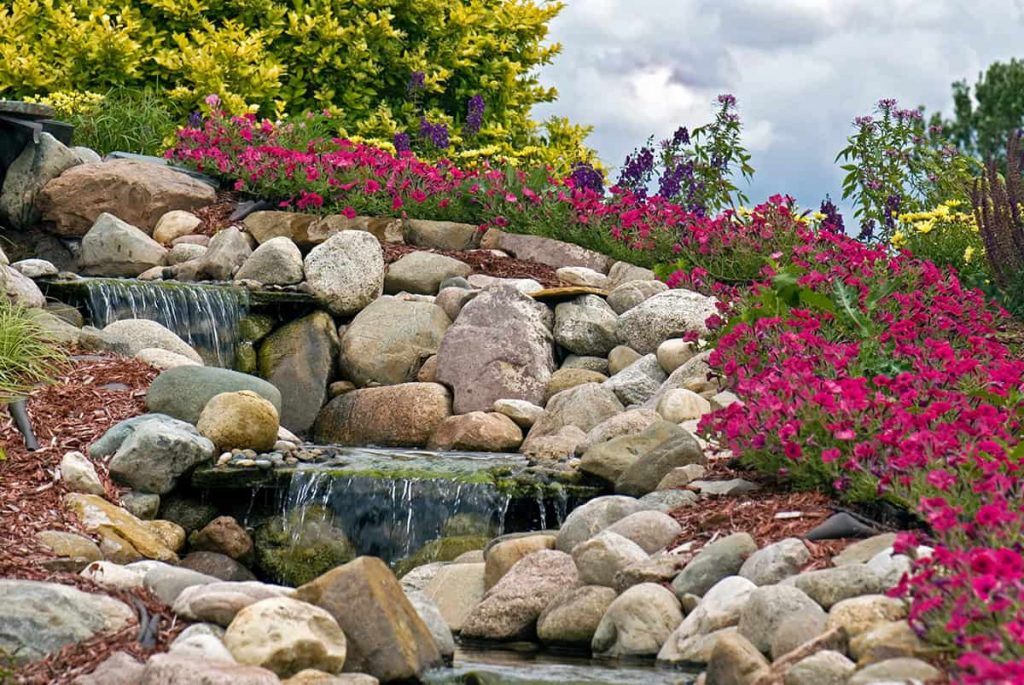30 Brilliant Rock Landscaping Ideas - Plantglossary